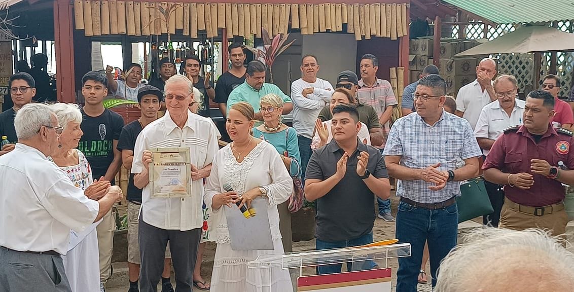 Develaron la escultura “Salud” del artista James Demetro